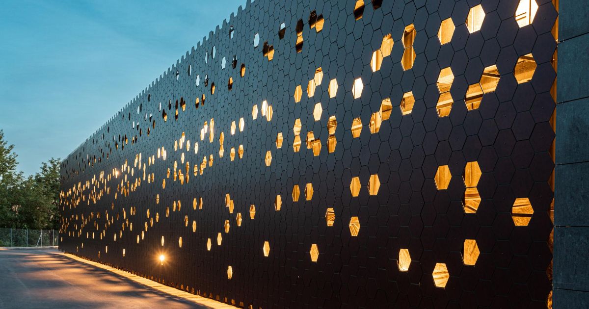 Hexagonal stars – Vitap Building | Trespa