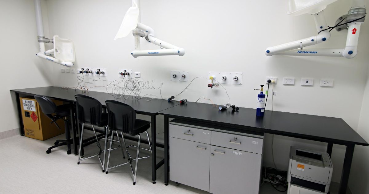 Green Chemical Lab | Trespa