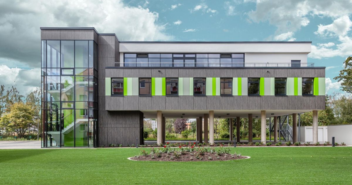 VWG Office Building | Trespa