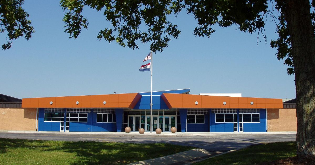 Crestview Middle School | Trespa